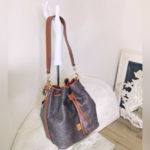 Dooney & Bourke | Bags | Dooney And Bourke Embossed Lizard Leather ...